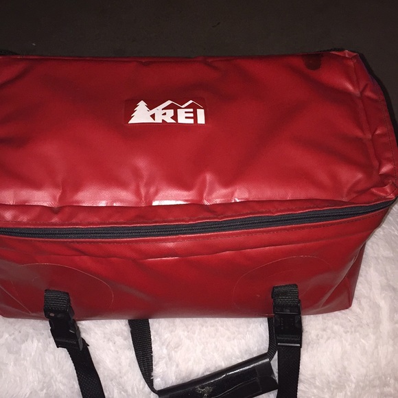 REI | Other | Vintage Rare Rei Red Travel Insulated Cooler | Poshmark